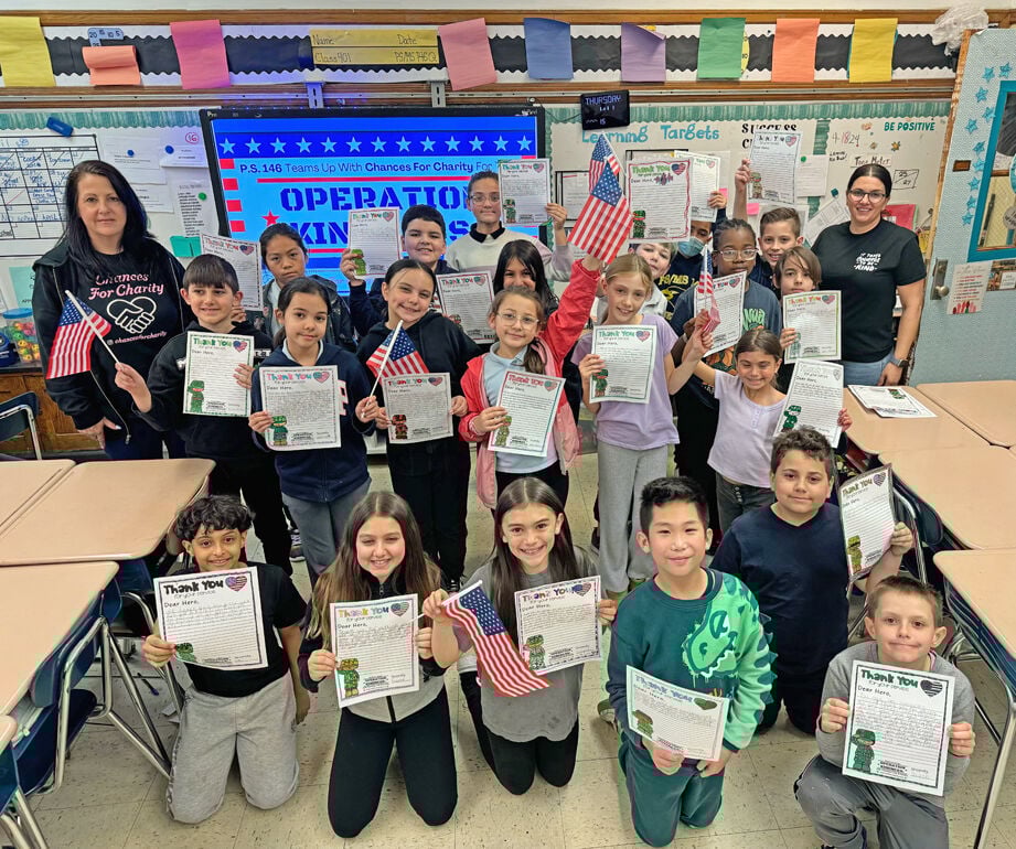 PS 146 kids write to veterans in need | | qchron.com