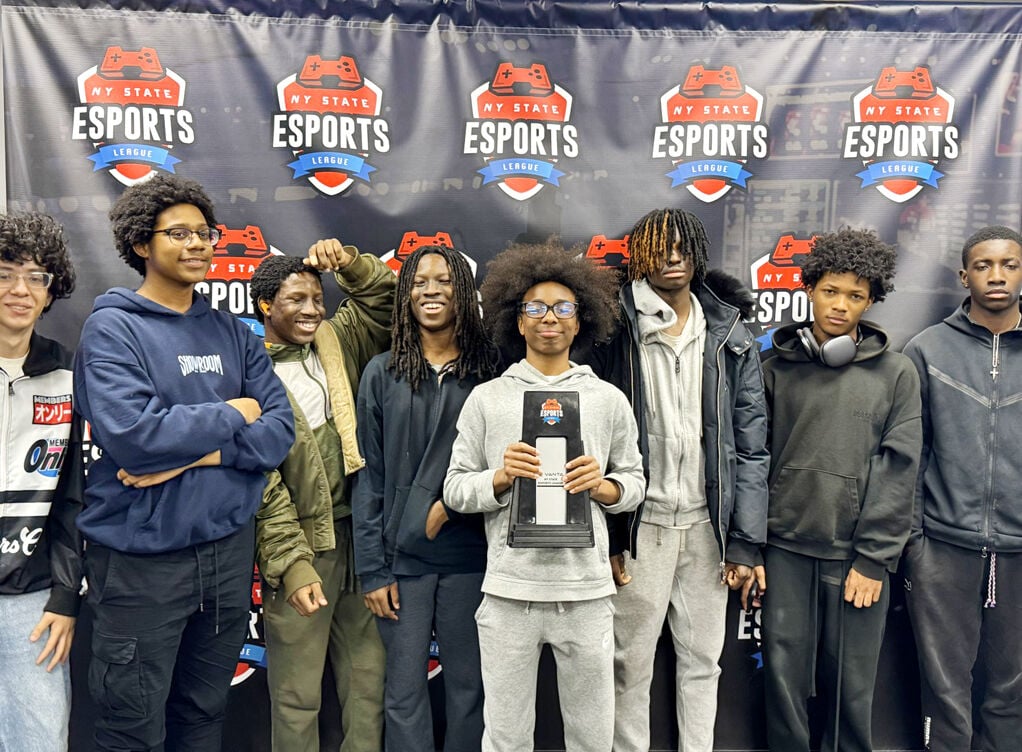 Cambria Hts. school an E-sports winner | | qchron.com