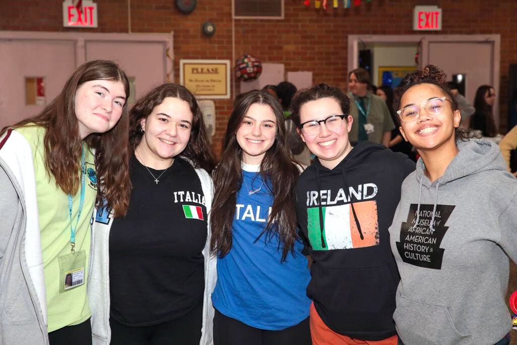 TMLA celebrates culture | | qchron.com