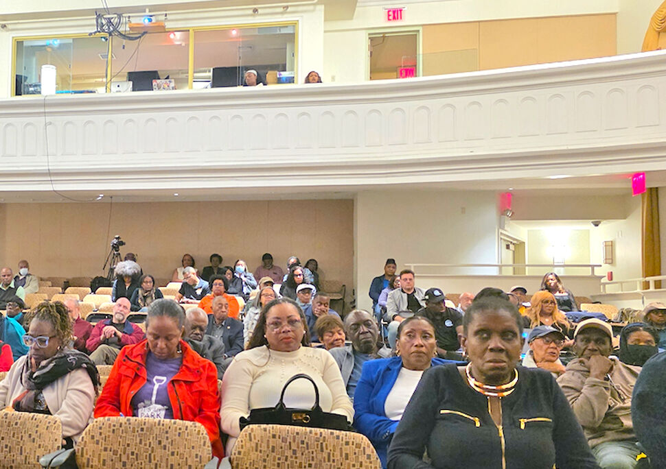 Rep. Meeks holds Jamaica town hall | | qchron.com