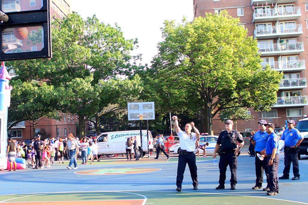 108th Precinct celebrates | | qchron.com