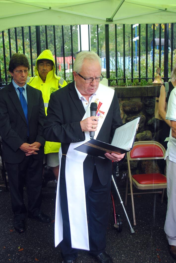 Forest Park ceremony honors 9/11 victims | | qchron.com