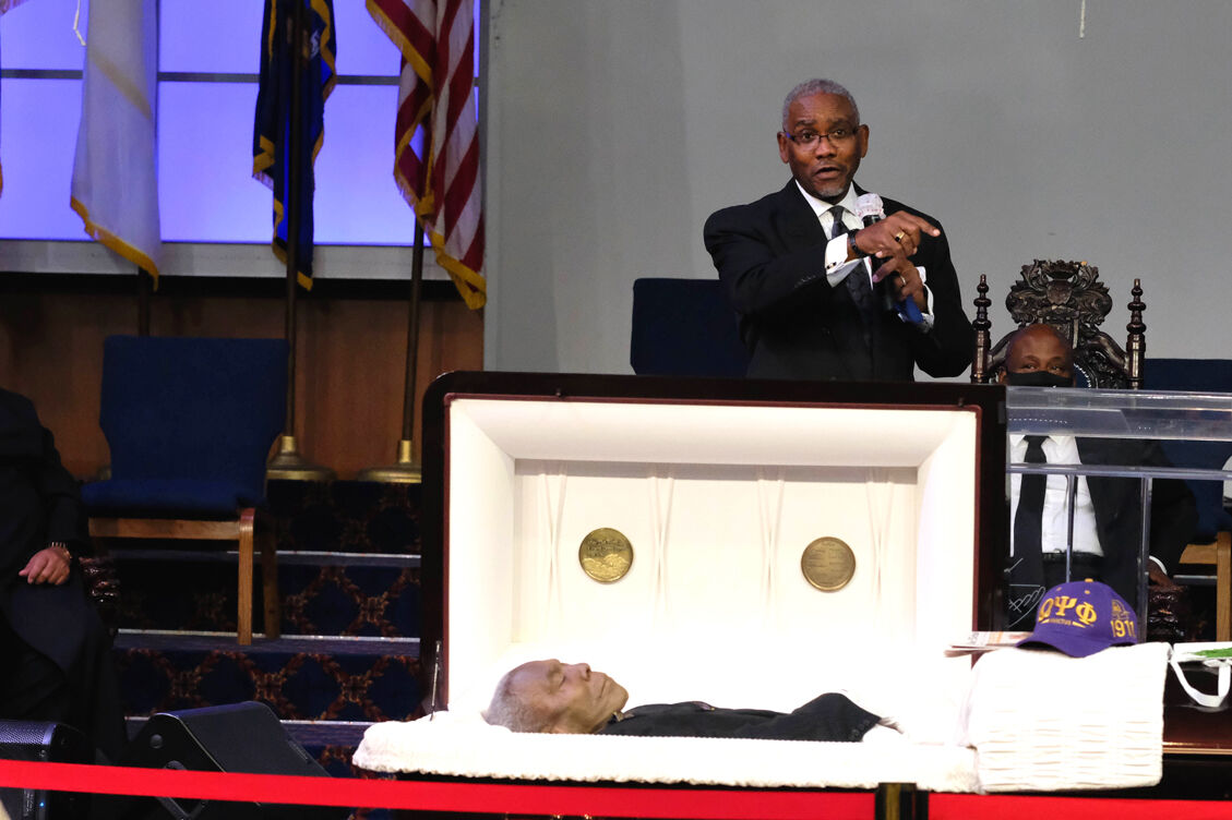 Meeks calls Spigner ‘my Jackie Robinson’ | | qchron.com