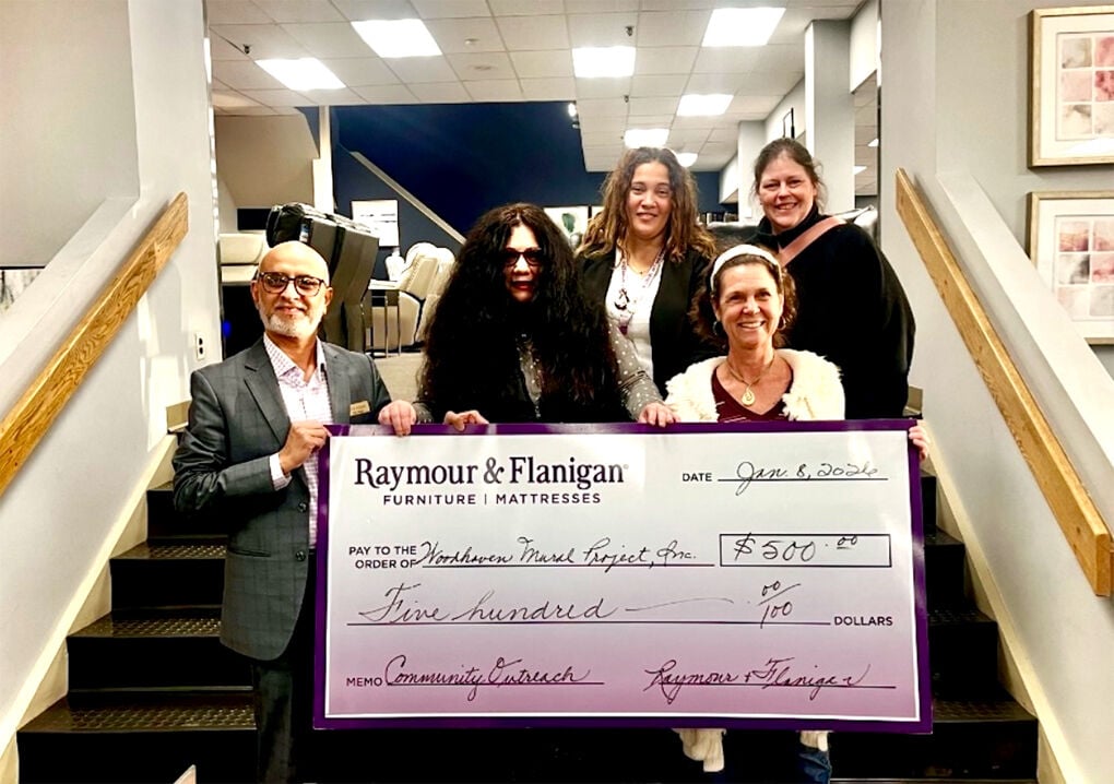 Mural project gets a boost | | qchron.com