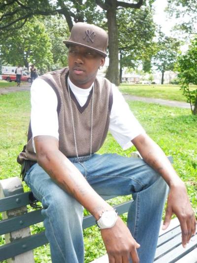 Queens rapper signs deal with new label | | qchron.com