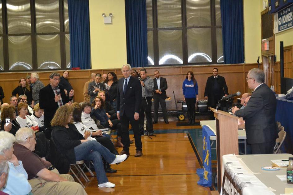 Stringer: City, civics must work together | | qchron.com