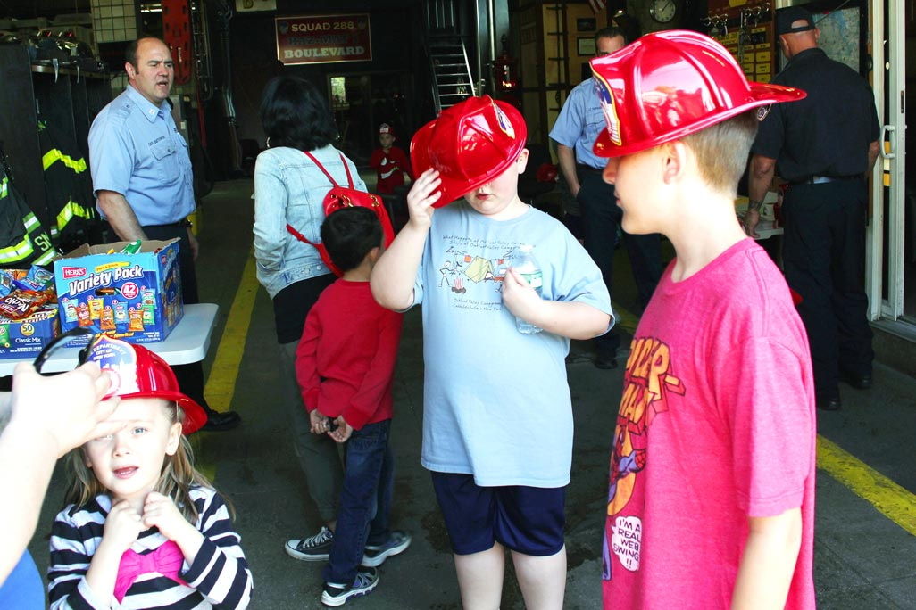 Families flock to FDNY open house events | | qchron.com