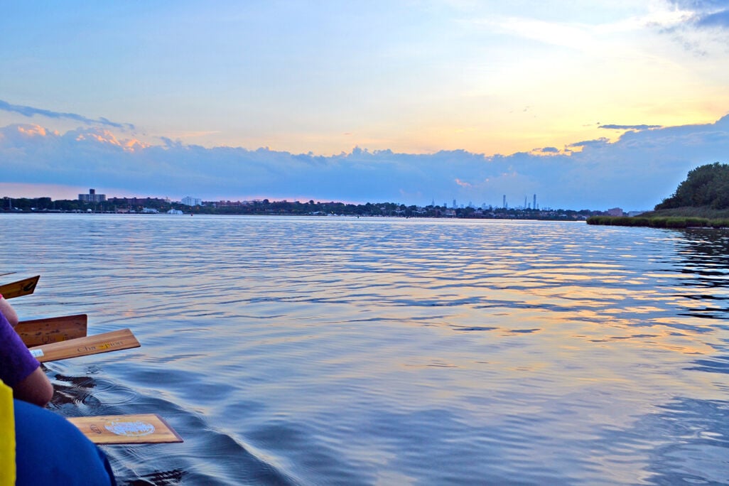 Floating lab headed up to Flushing Bay | | qchron.com