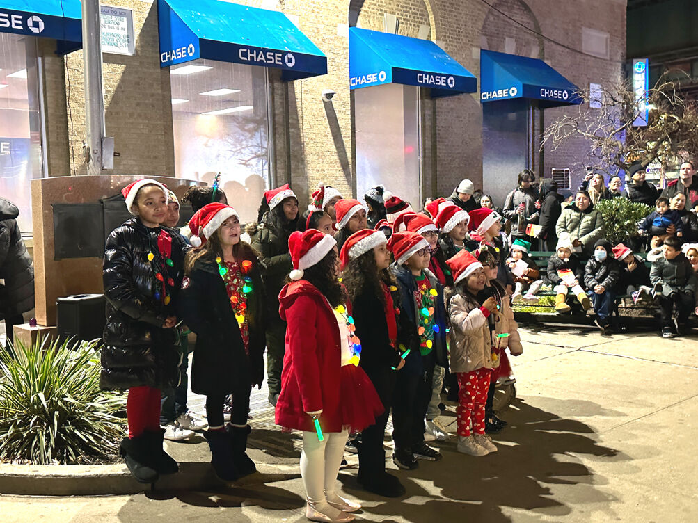 Holiday merriment in Woodhaven | | qchron.com