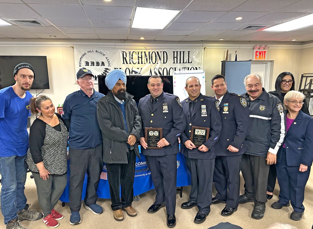 Officials honor NYPD 102 Pct.’s officers | | qchron.com
