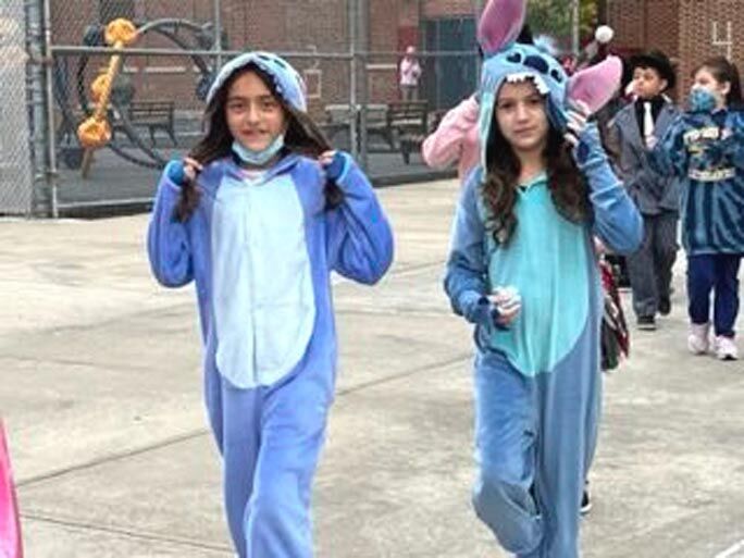 Halloween is back at PS 146 | | qchron.com