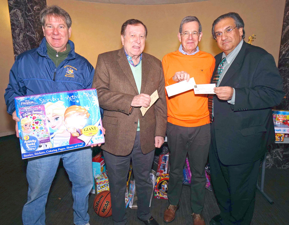 Getting into the spirit of giving | | qchron.com