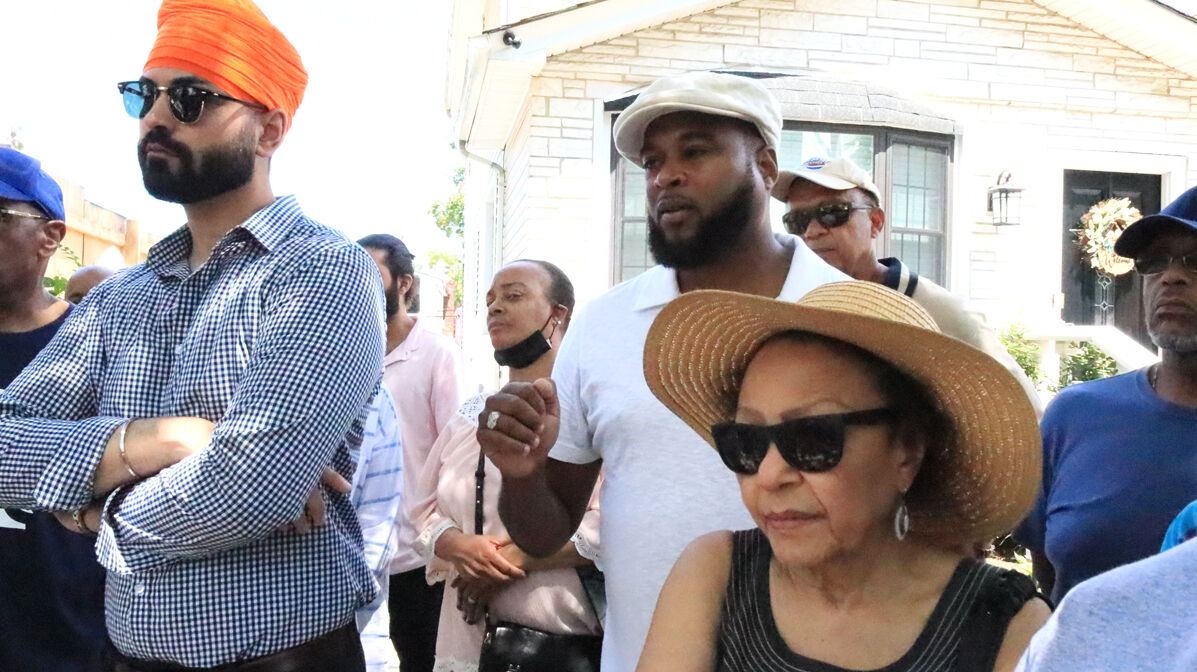 Jamaica residents concerned about migrants | | qchron.com