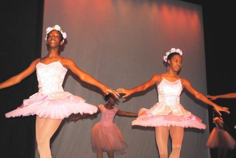 Celebrating MLK through song, dance, word | | qchron.com