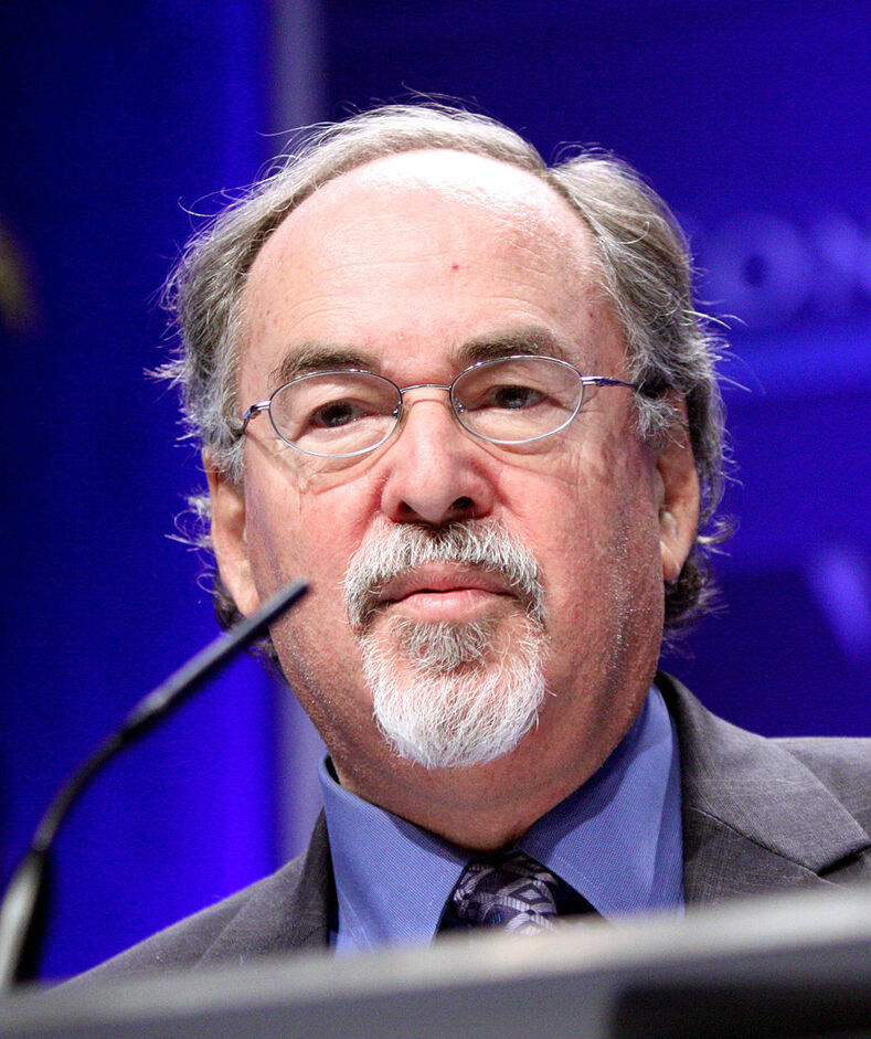 David Horowitz first looked to the left in LIC | | qchron.com