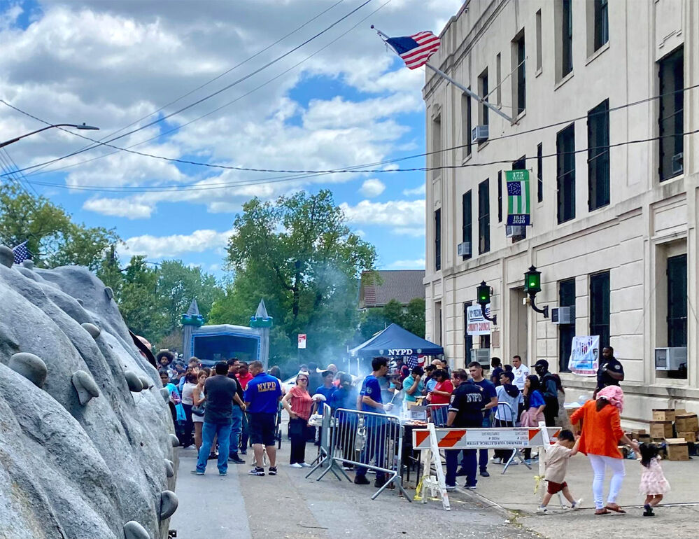 Cops, kids and community | | qchron.com