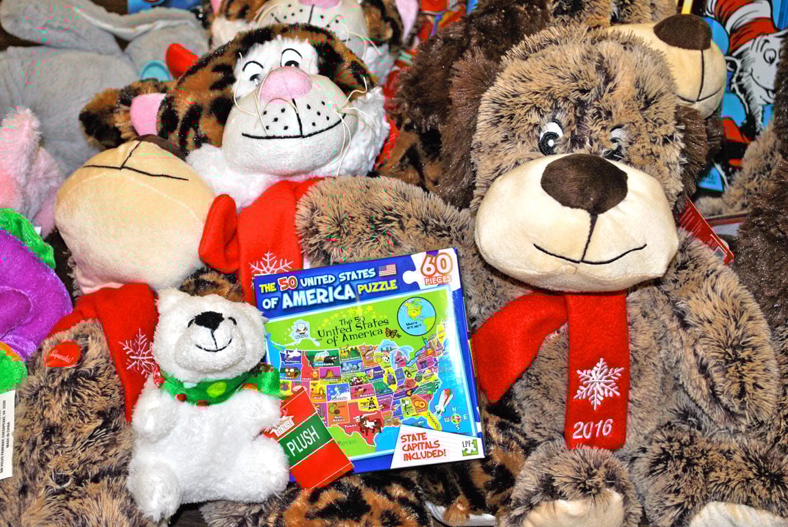 Santa’s big helpers at the 113th Pct. | | qchron.com