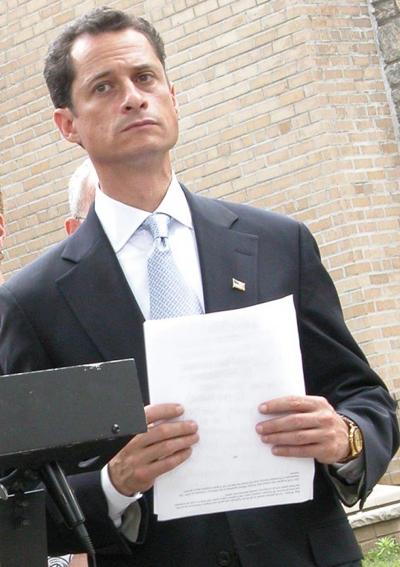 Congressman Weiner expected to resign at 2 p.m. | | qchron.com