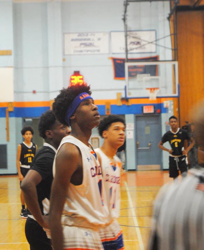 'I know the pain is unbearable:' coach | | qchron.com