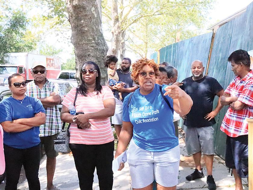 Jamaica residents concerned about migrants | | qchron.com