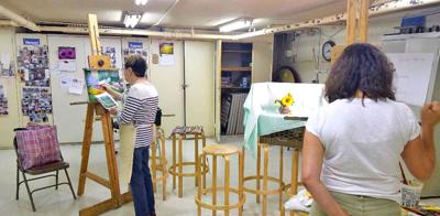 Venerable art club offers new classes | | qchron.com