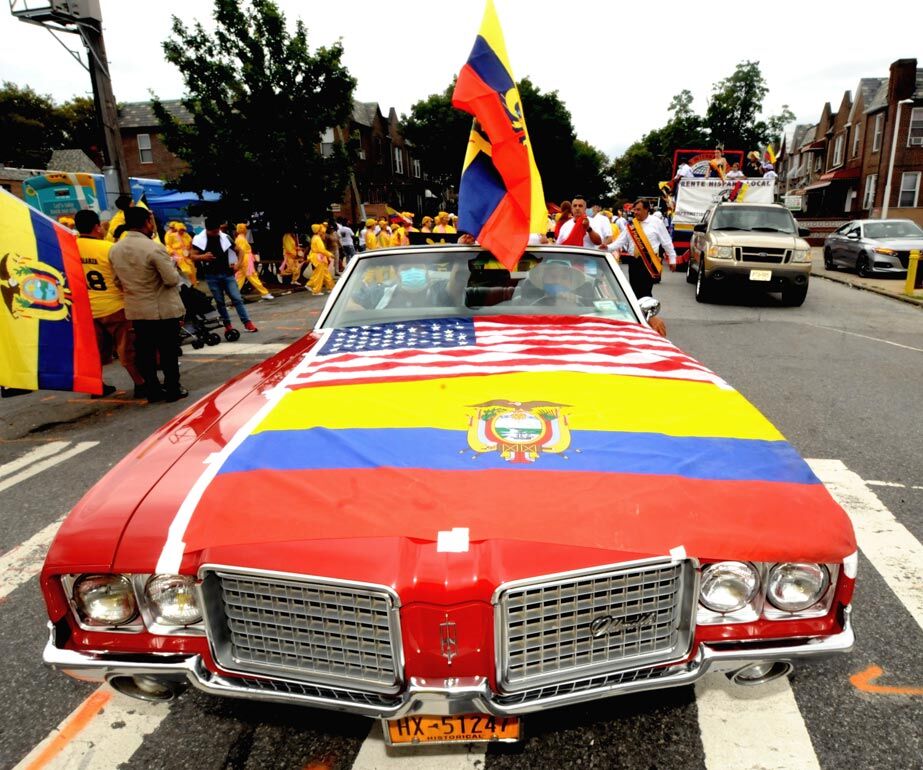 Ecuadorian Parade brightens up Northern | | qchron.com