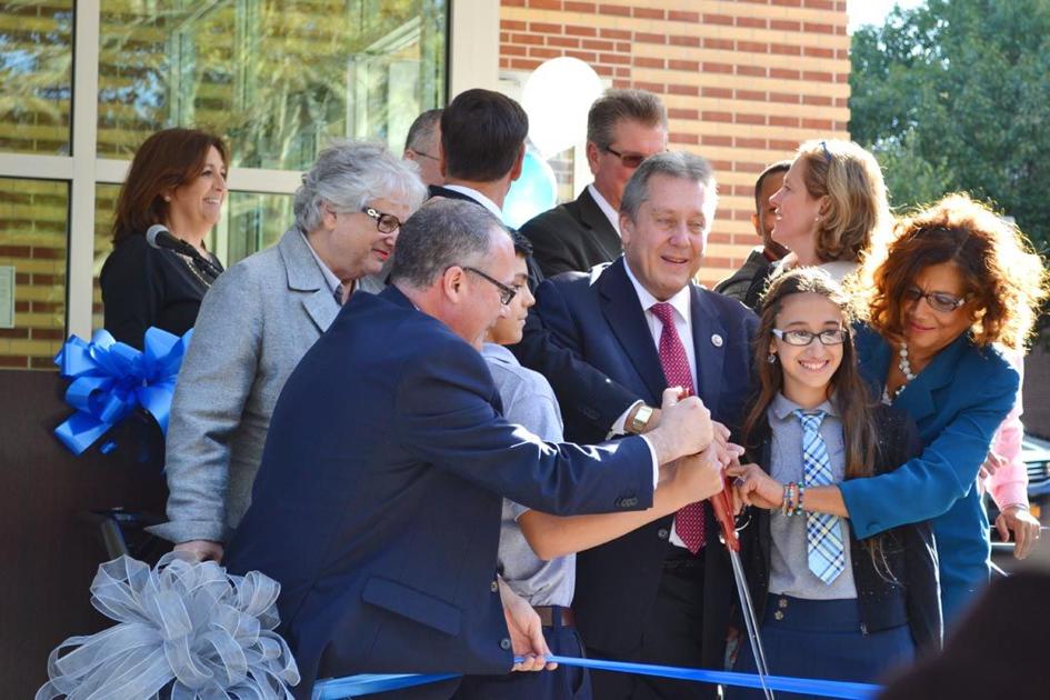IS 230 cuts ribbon on annex | | qchron.com