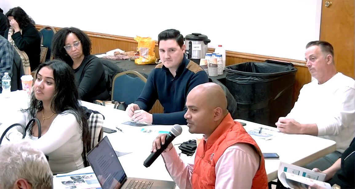 Jewel Streets plan scrutinized at CB 10 | | qchron.com