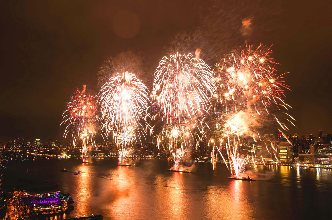 Three cheers for the red, white and blue! | | qchron.com