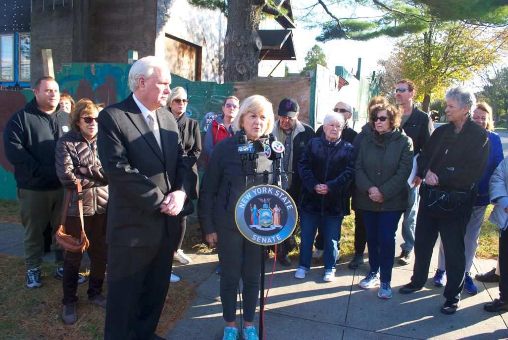 Whitestone residents, pol: House a problem | | qchron.com