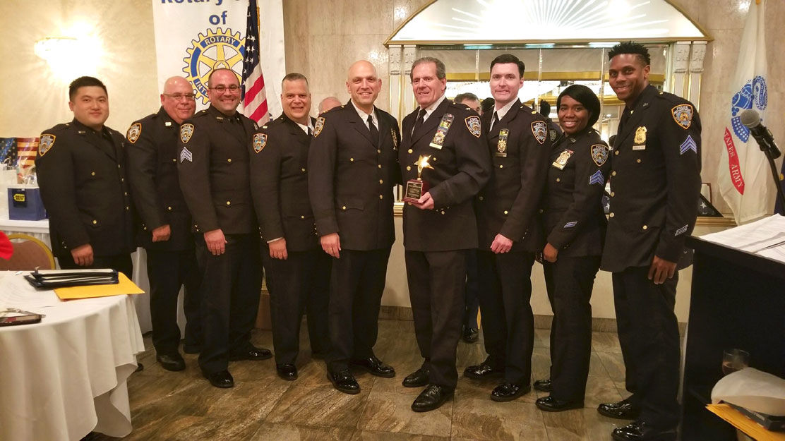 Friends, colleagues mourn NYPD vet | | qchron.com