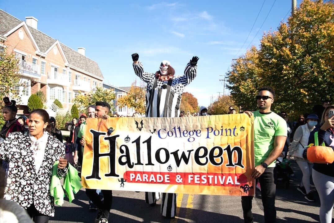 Halloween in College Point | | qchron.com