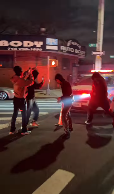 Suspects target cops during rogue car meet | | qchron.com