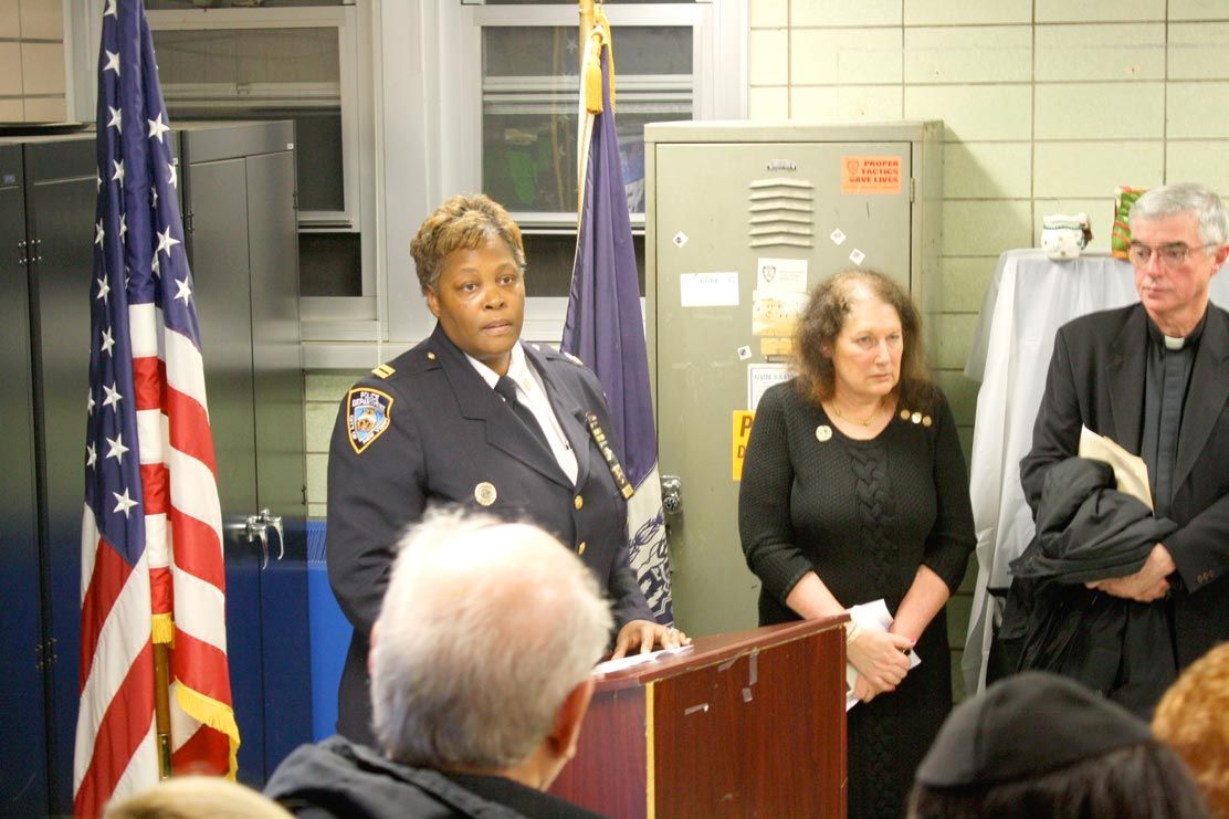 112th Pct. honors two fallen heroes | | qchron.com