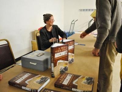 A lesser-known tale of the Holocaust | | qchron.com