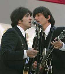 The Fab Two | | qchron.com