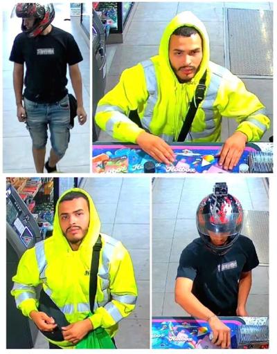 Cops show new pics of robbery suspects | | qchron.com