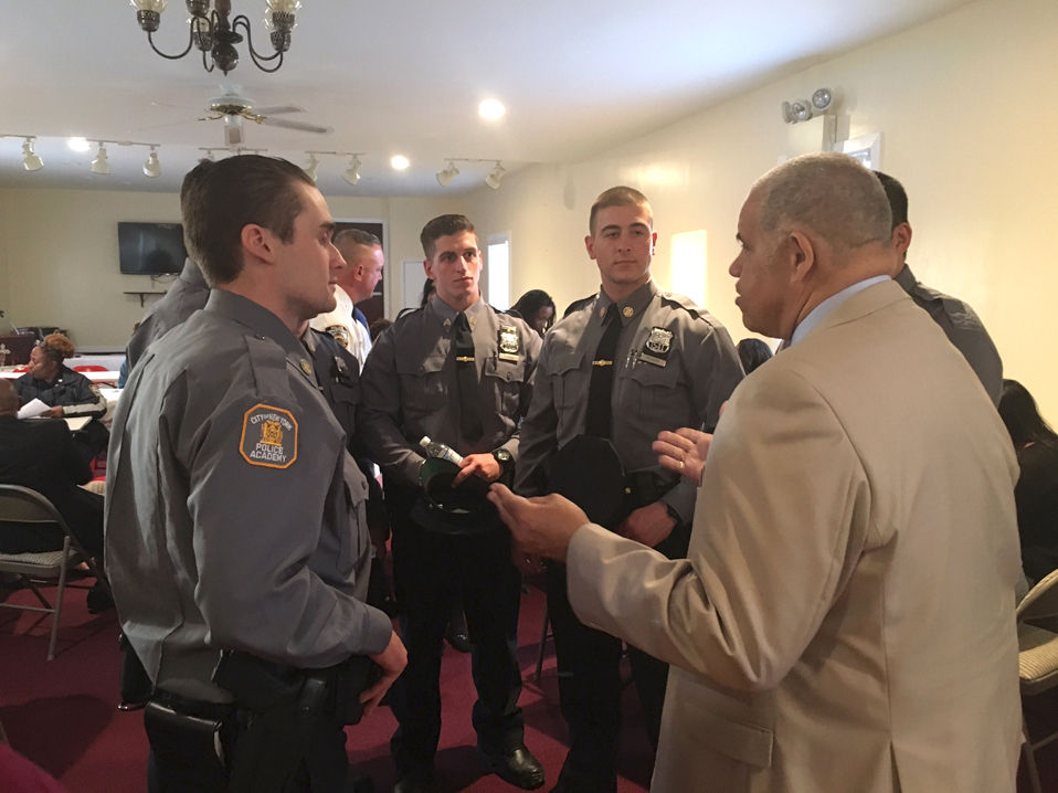 Meet and greet in the 103rd | | qchron.com