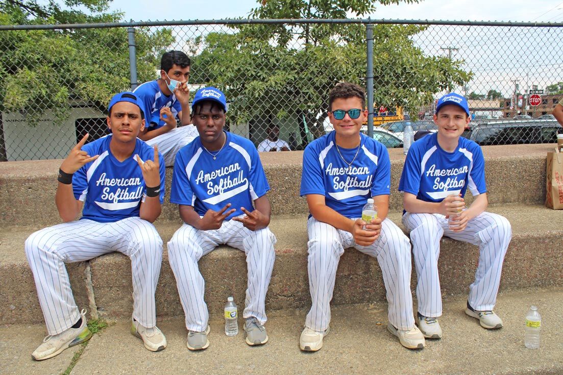 American Softball leaders honored | | qchron.com