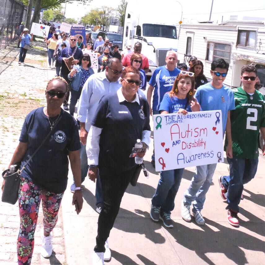 Community outpouring for Autism walk | | qchron.com