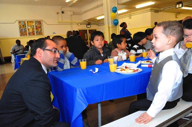 PS 40 program pairs students with mentors | | qchron.com