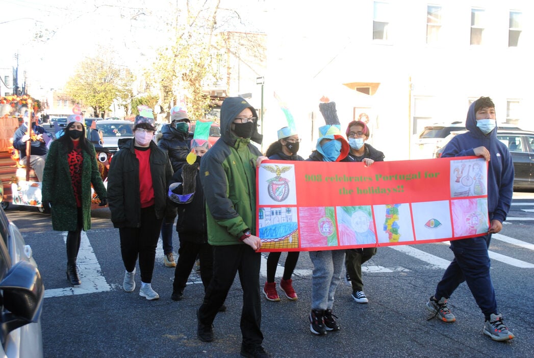 Welcoming the holidays at PS/IS 87 | | qchron.com