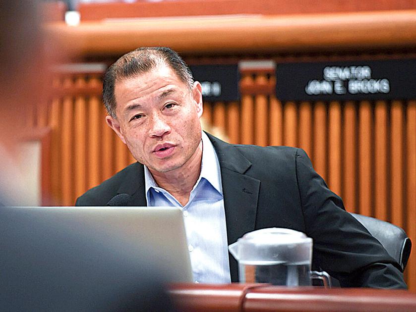 Liu calls on DOE to fix HS admissions | | qchron.com