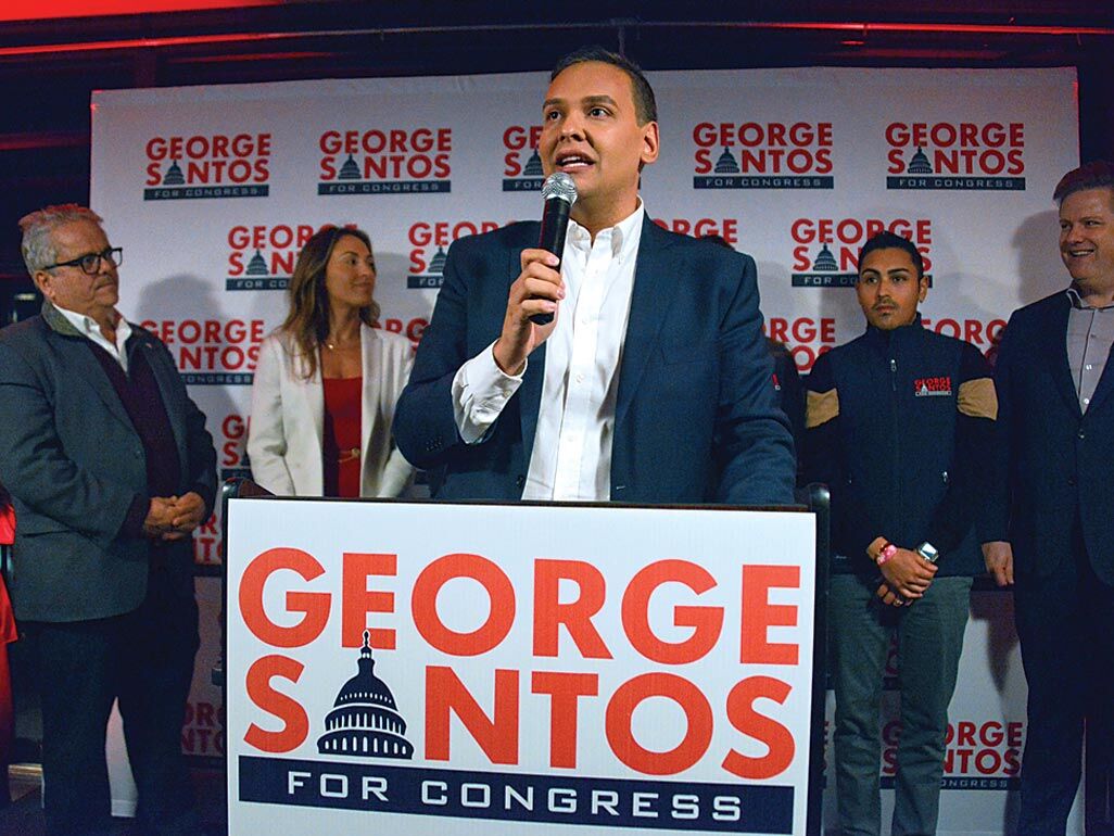 Santos, Stavisky win close elections | | qchron.com