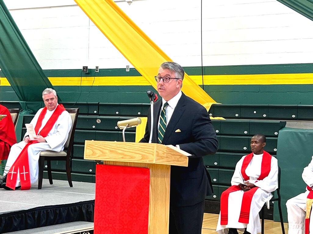 New prez at Holy Cross | | qchron.com