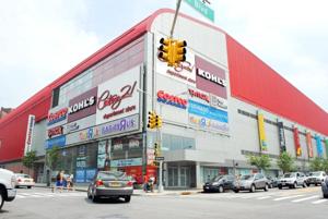 Rego Center enters second summer in Qns. - Queens Chronicle: Editions