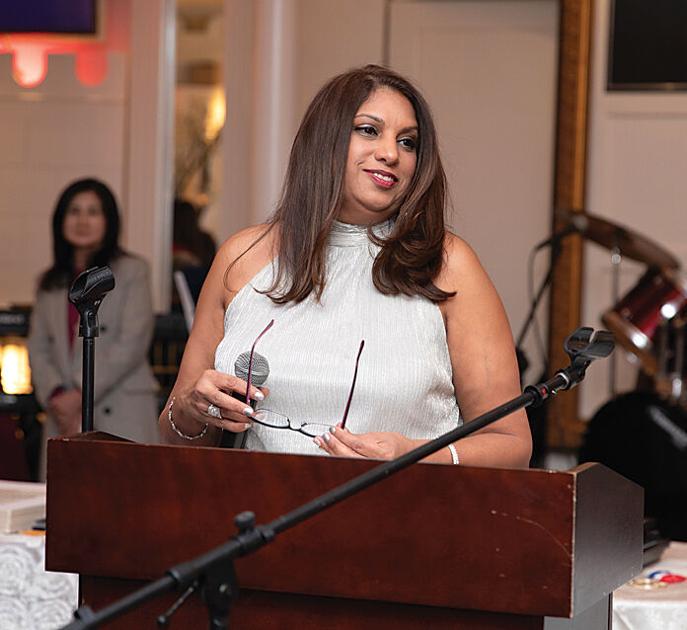 Judge, single mother both honored at gala | | qchron.com