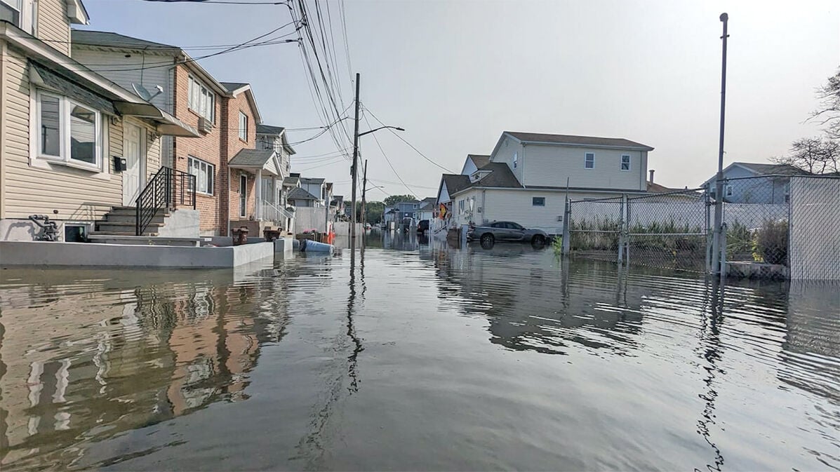 Mother Nature brings floods to Hamilton Beach | | qchron.com