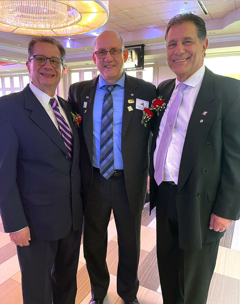 Howard Beach Kiwanis honors | | qchron.com