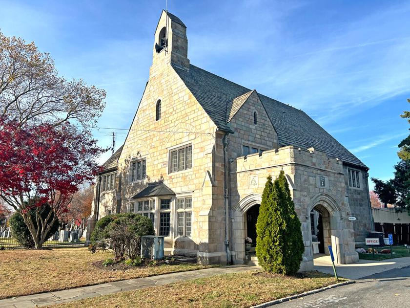 Cash back at All Faiths Cemetery | | qchron.com